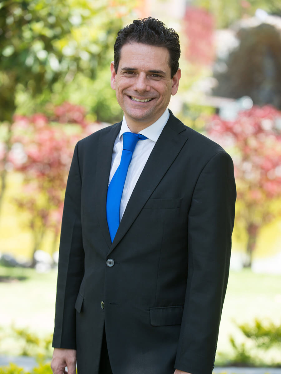 Giovanni Rosania | Universidad San Francisco de Quito